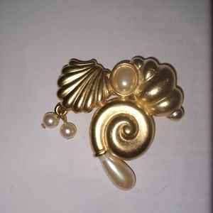 Jewelry | Vintage Gold Seashell Pin | Poshmark